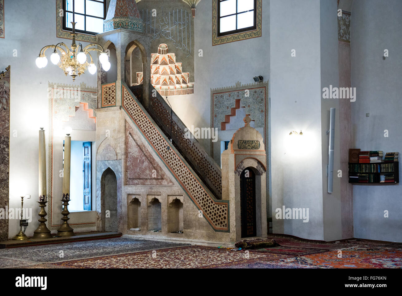 Innere des Gazi Husrev-beg-Moschee in alte Stadt von Sarajevo, die ...