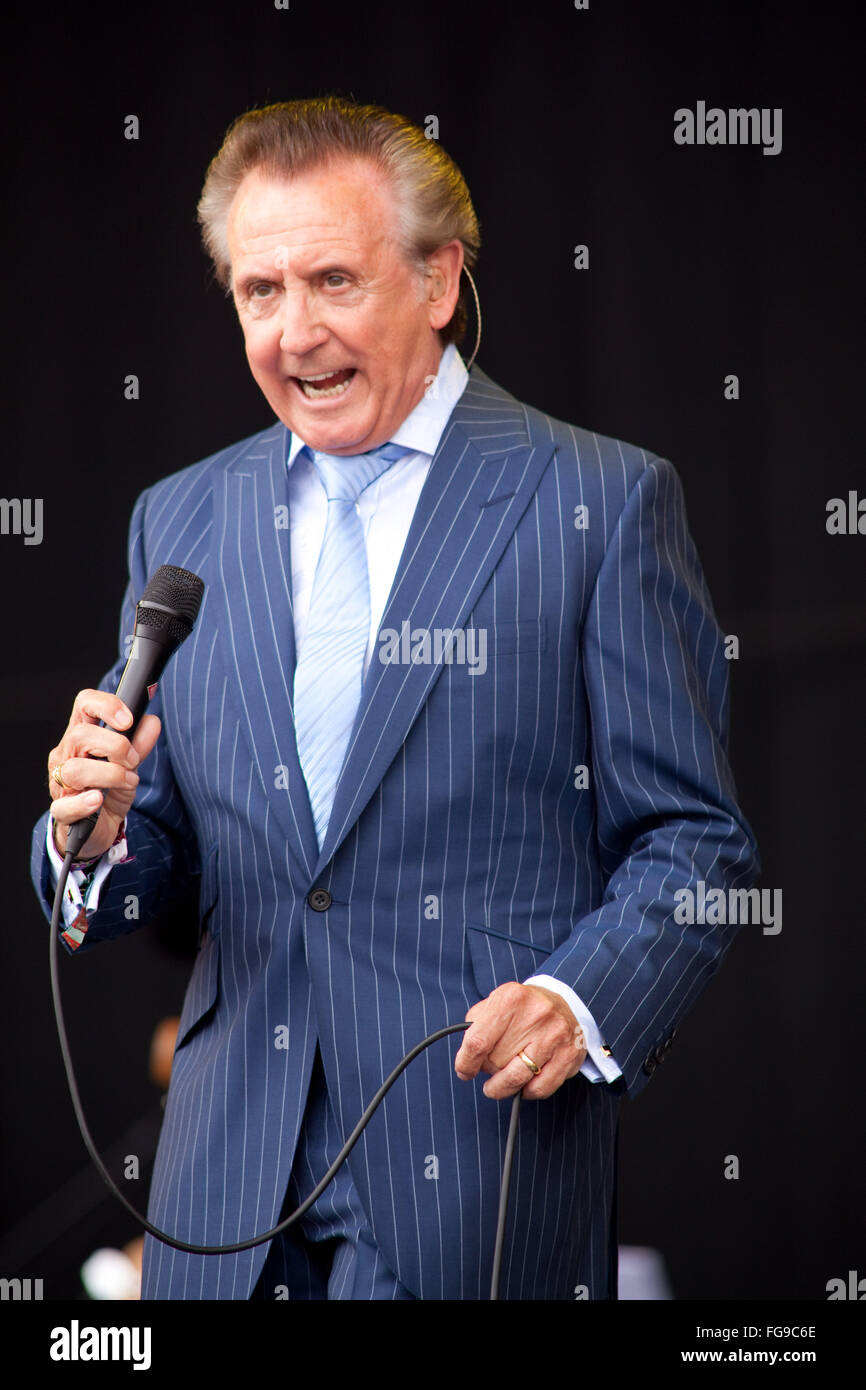 Tony Christie Singer Stockfotos und -bilder Kaufen - Alamy