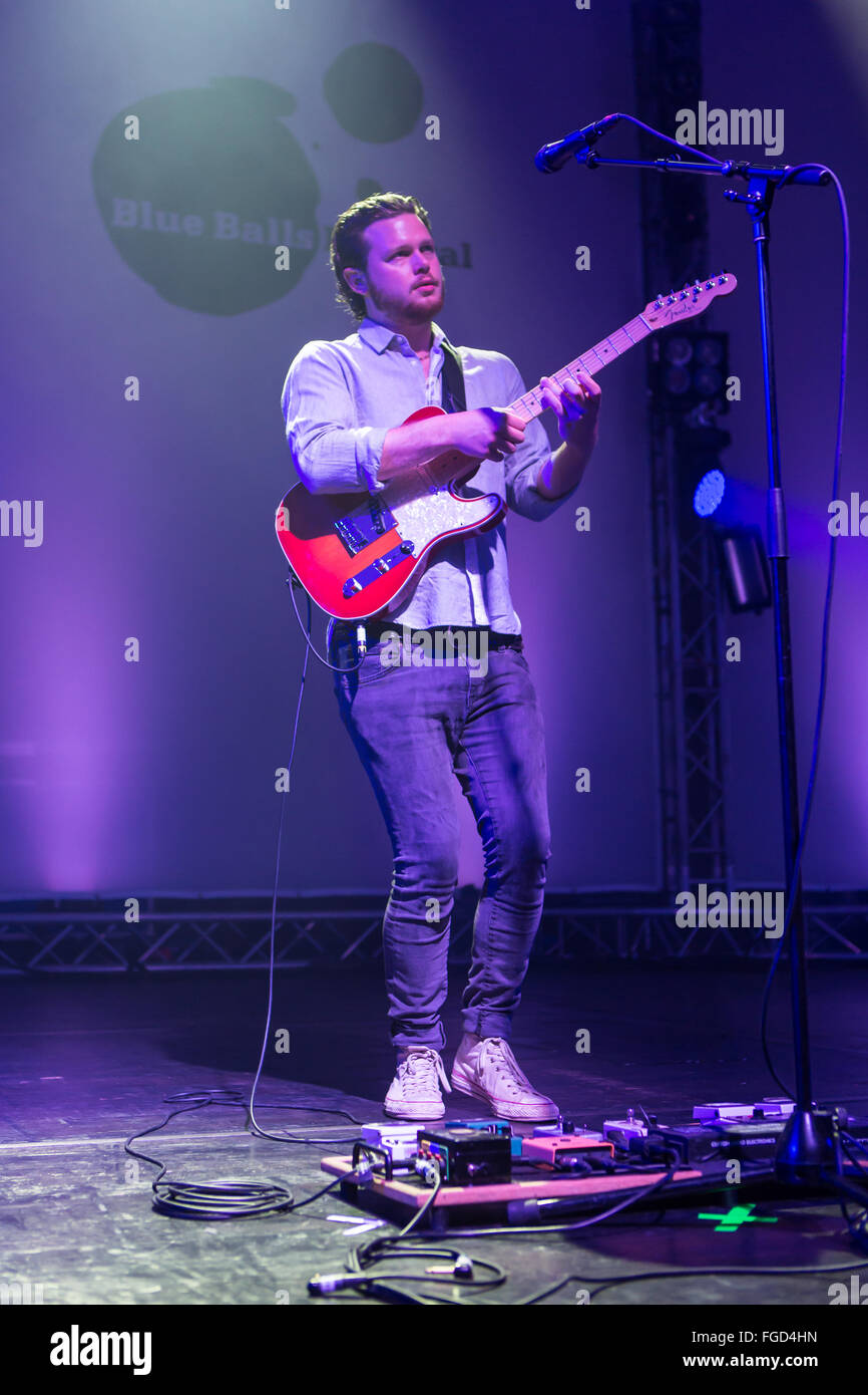 Alt pop musik -Fotos und -Bildmaterial in hoher Auflösung – Alamy