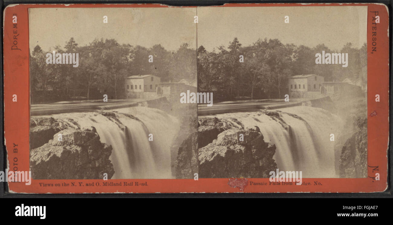 Ein Foto aus der Robert N. Dennis-Sammlung, das einen Blick auf die ...