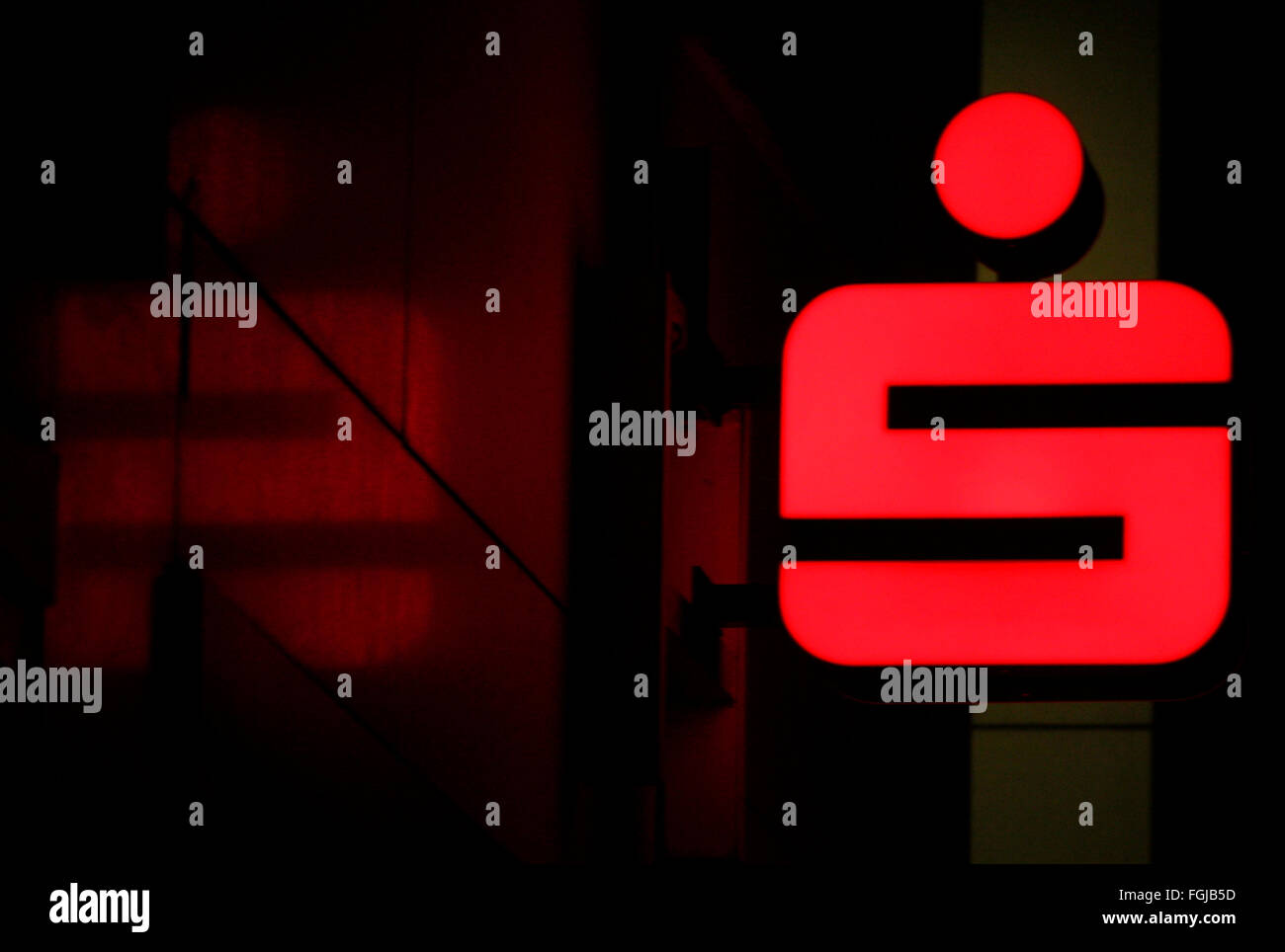 Sparkasse Zeichen Stockfotos und -bilder Kaufen - Alamy