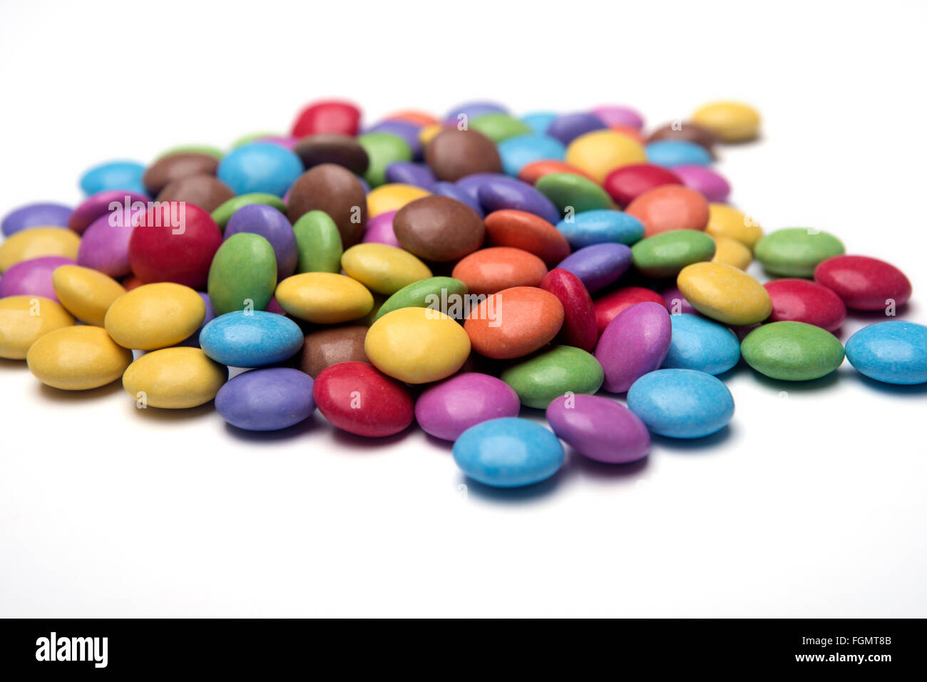 Smarties farben -Fotos und -Bildmaterial in hoher Auflösung – Alamy