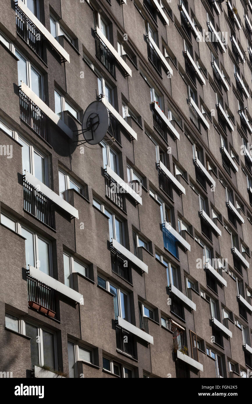 Communist housing blocks -Fotos und -Bildmaterial in hoher Auflösung ...