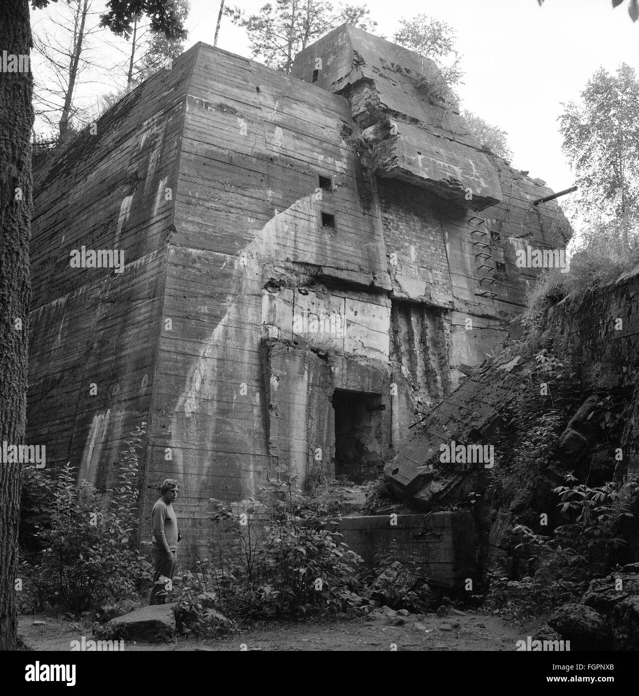 Bauwerke von adolf hitler -Fotos und -Bildmaterial in hoher Auflösung ...