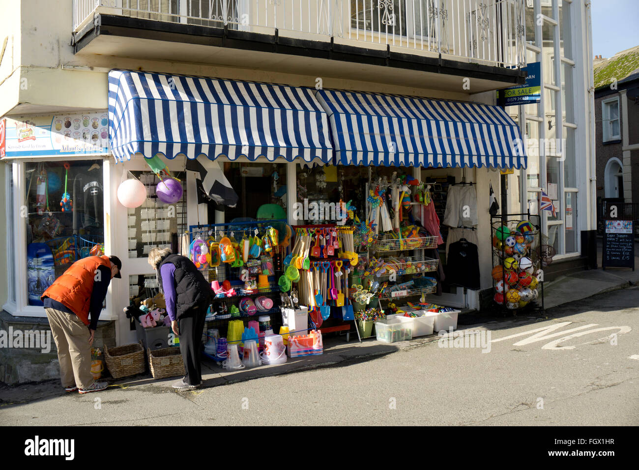Fotografien von looe beach -Fotos und -Bildmaterial in hoher Auflösung ...