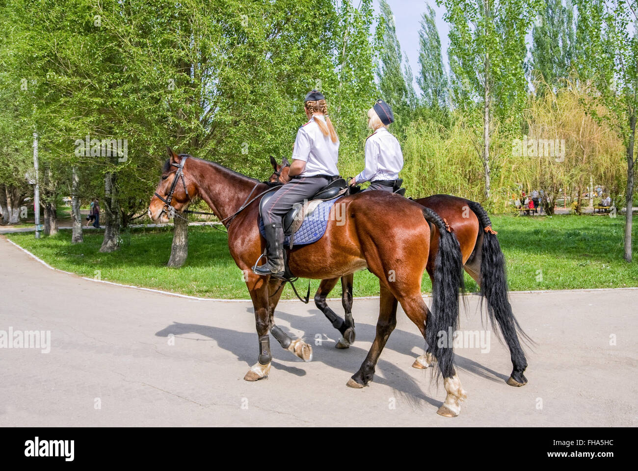 Weibliche Bewaffnete Polizei Stockfotos und -bilder Kaufen - Alamy