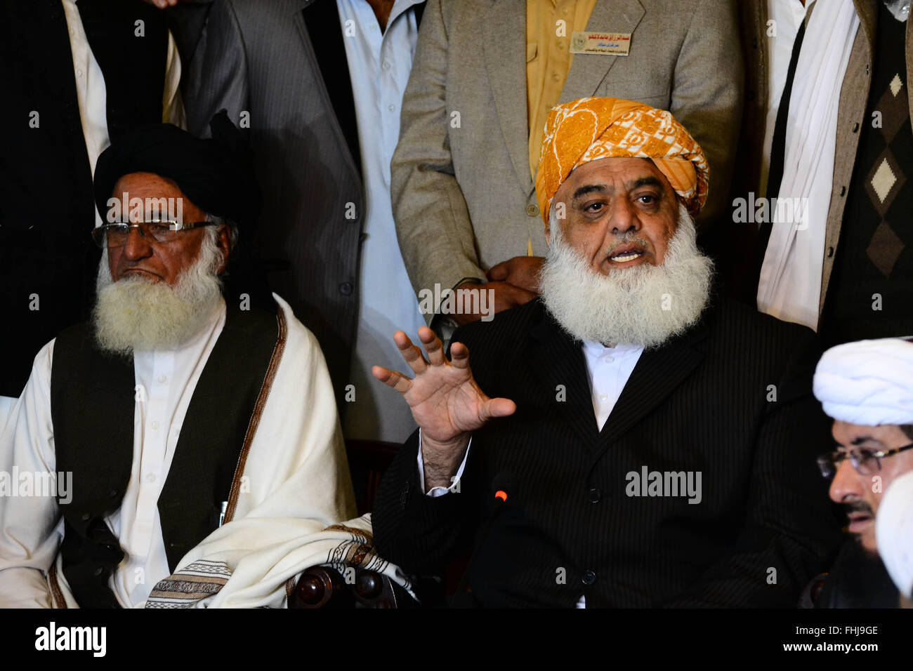 Pakistan pressekonferenz -Fotos und -Bildmaterial in hoher Auflösung ...
