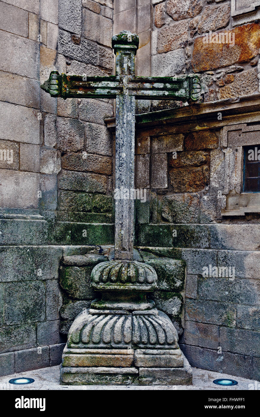 Kreuz ton -Fotos und -Bildmaterial in hoher Auflösung – Alamy