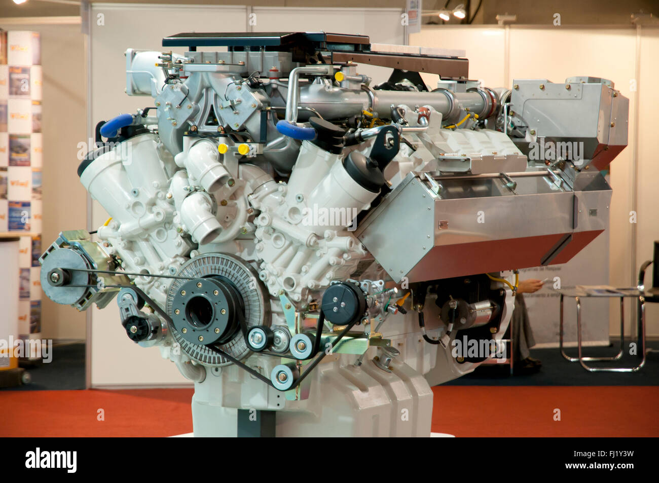 Powerful diesel engine -Fotos und -Bildmaterial in hoher Auflösung – Alamy