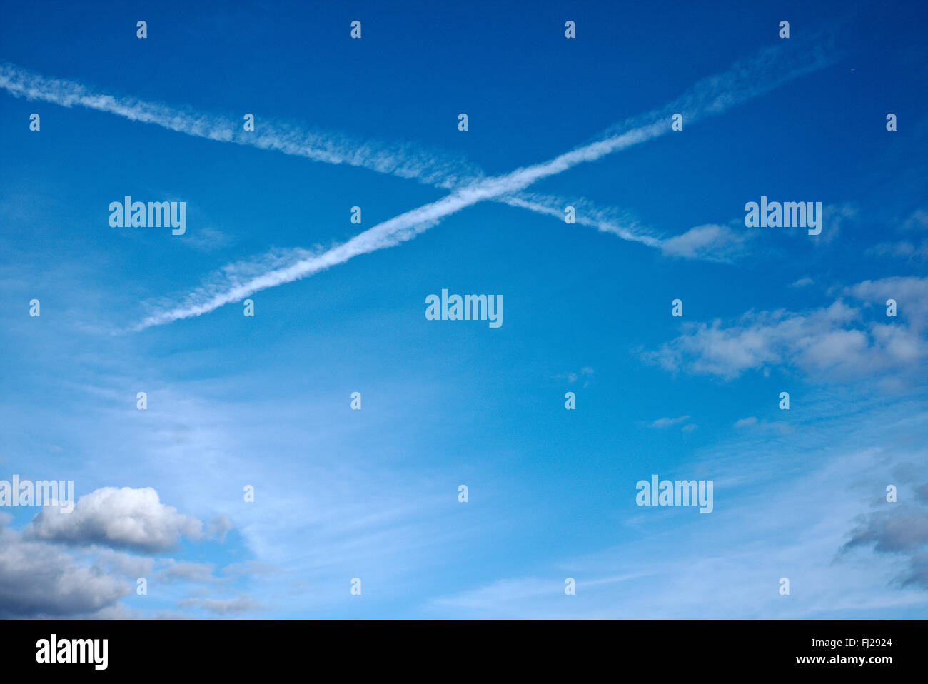 Kreuz markiert die stelle -Fotos und -Bildmaterial in hoher Auflösung ...