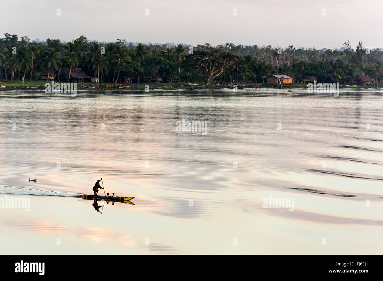 Sepik people of papua new guinea -Fotos und -Bildmaterial in hoher ...