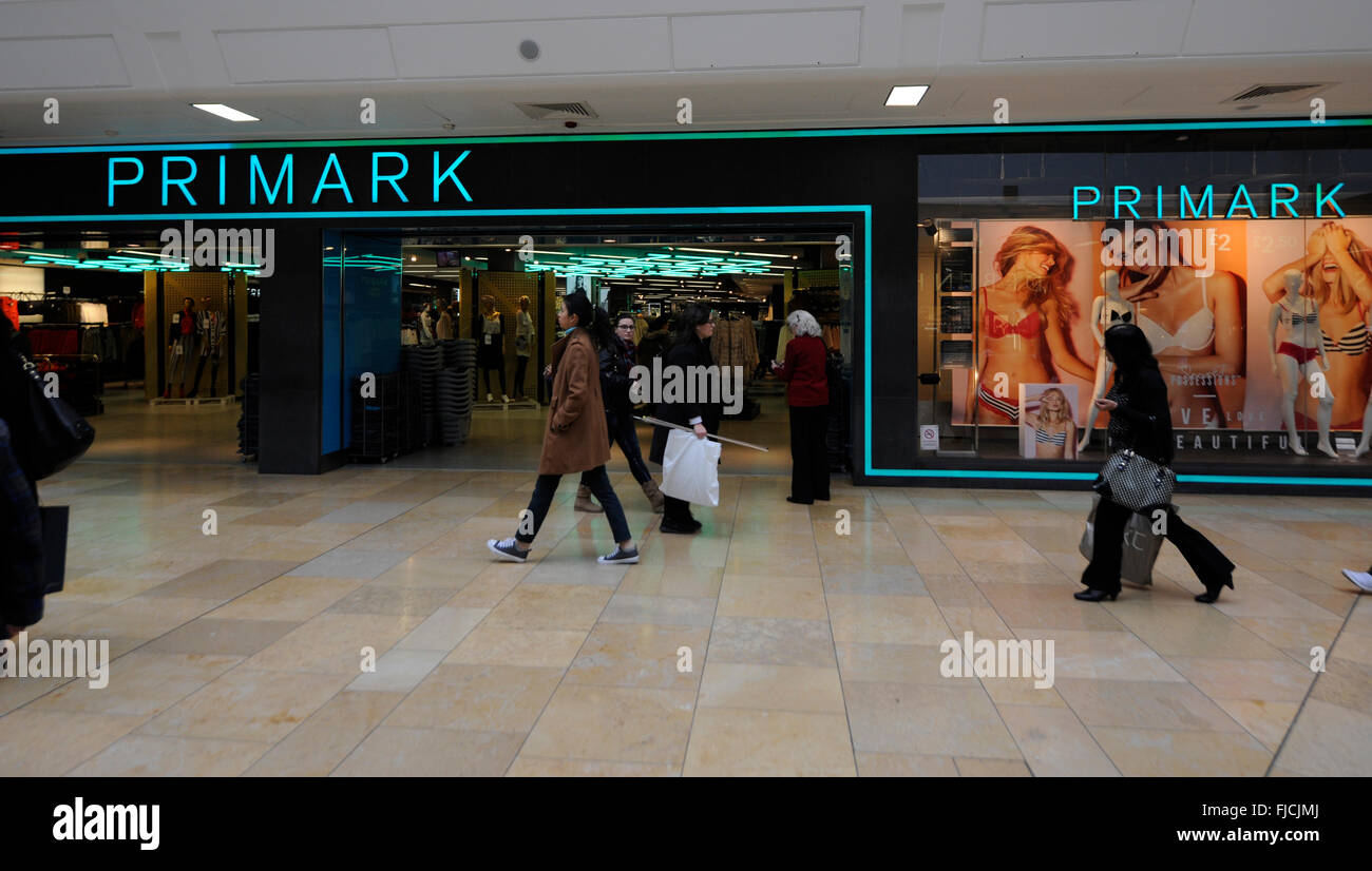 Primark cardiff -Fotos und -Bildmaterial in hoher Auflösung – Alamy