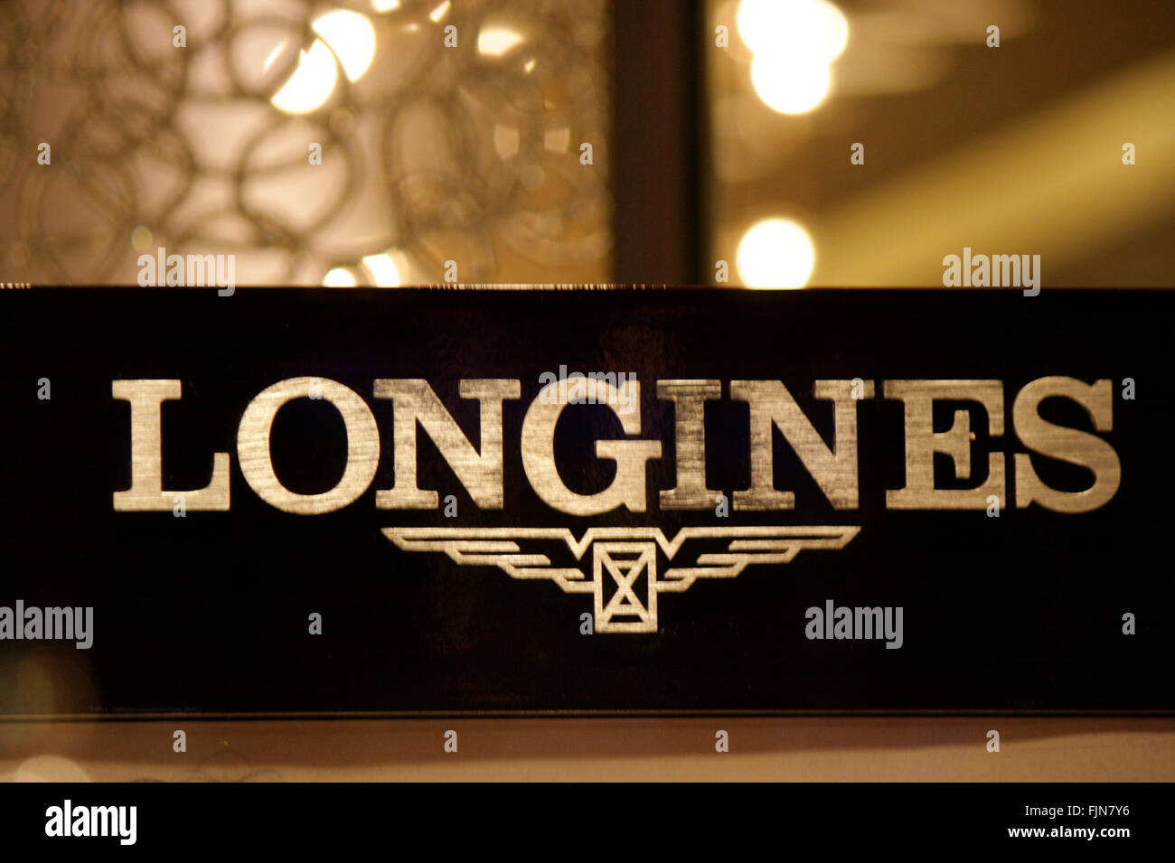 Longines logo -Fotos und -Bildmaterial in hoher Auflösung – Alamy