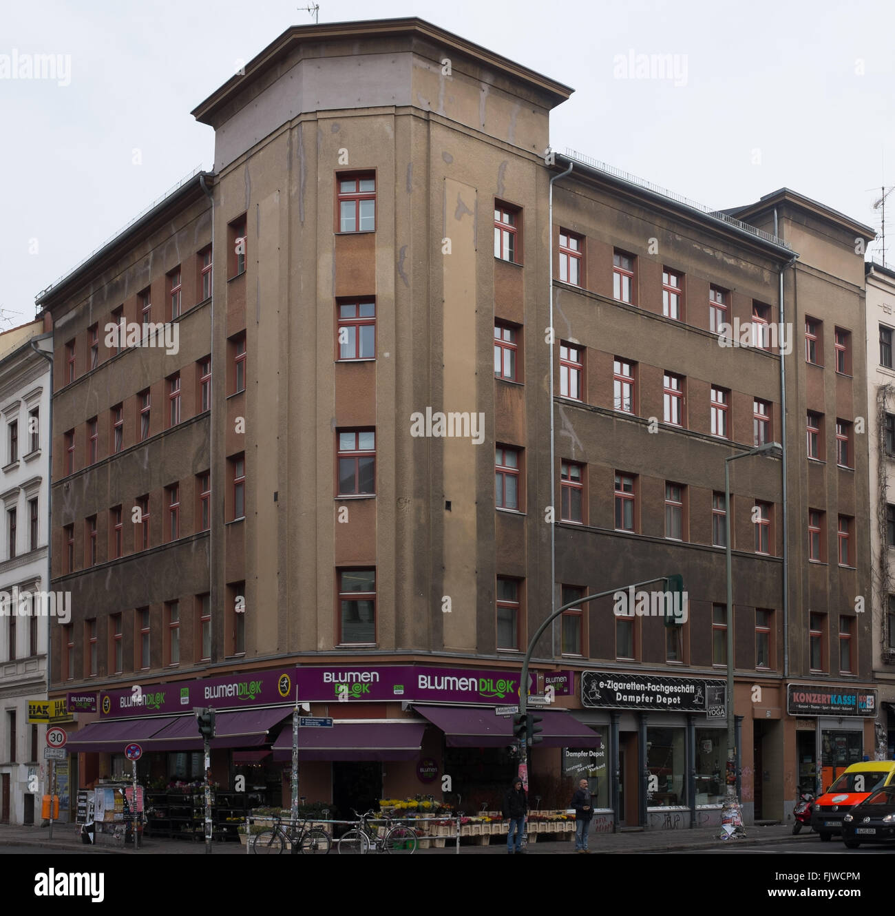 Menschen oranienstrasse kreuzberg berlin deutschland -Fotos und ...