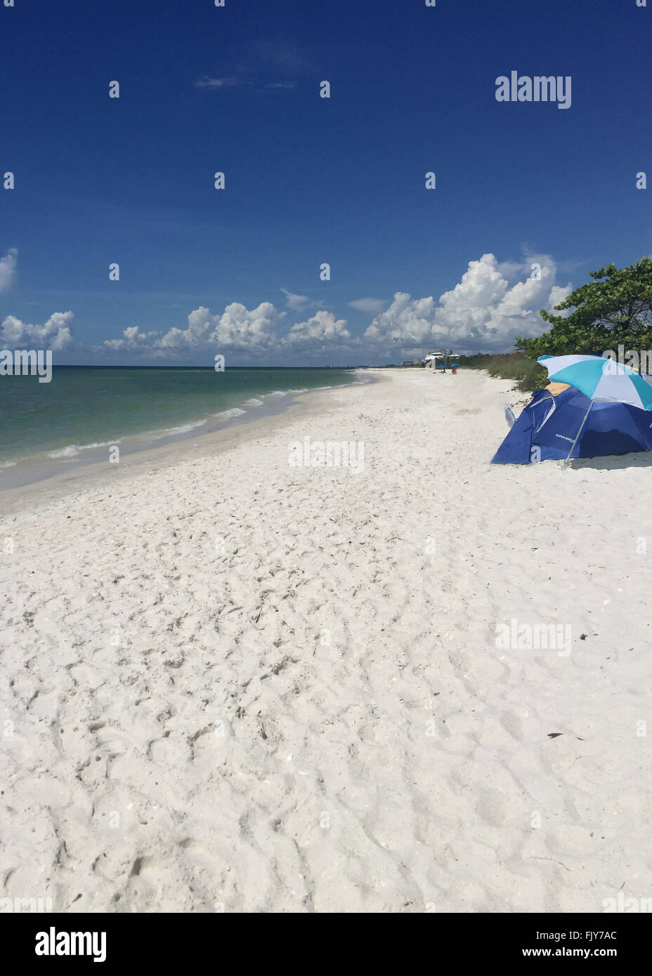 Florida white sand beach -Fotos und -Bildmaterial in hoher Auflösung ...