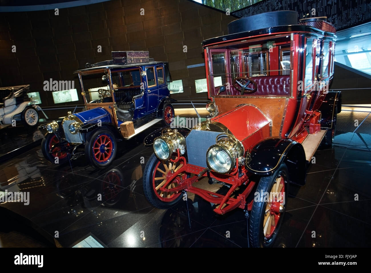 Foto aus dem Mercedes-Museum in Stuttgart Deutschland, wo unter anderem ...