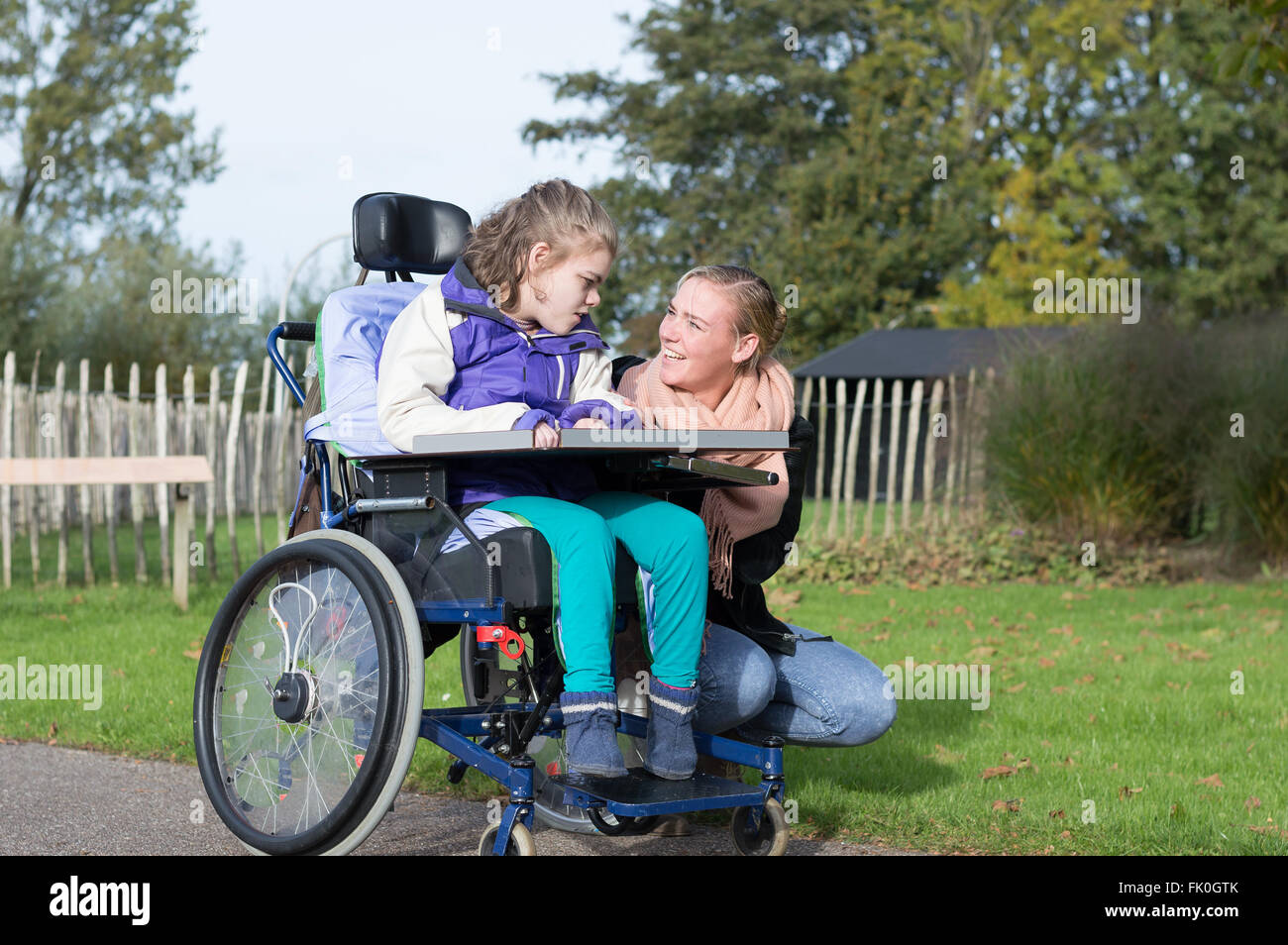 Behindertes Kind Stockfotos und -bilder Kaufen - Alamy