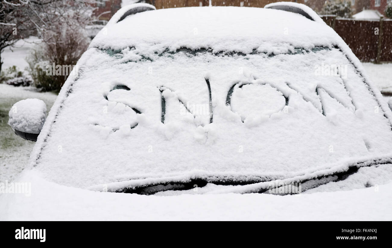 Wort schnee -Fotos und -Bildmaterial in hoher Auflösung – Alamy