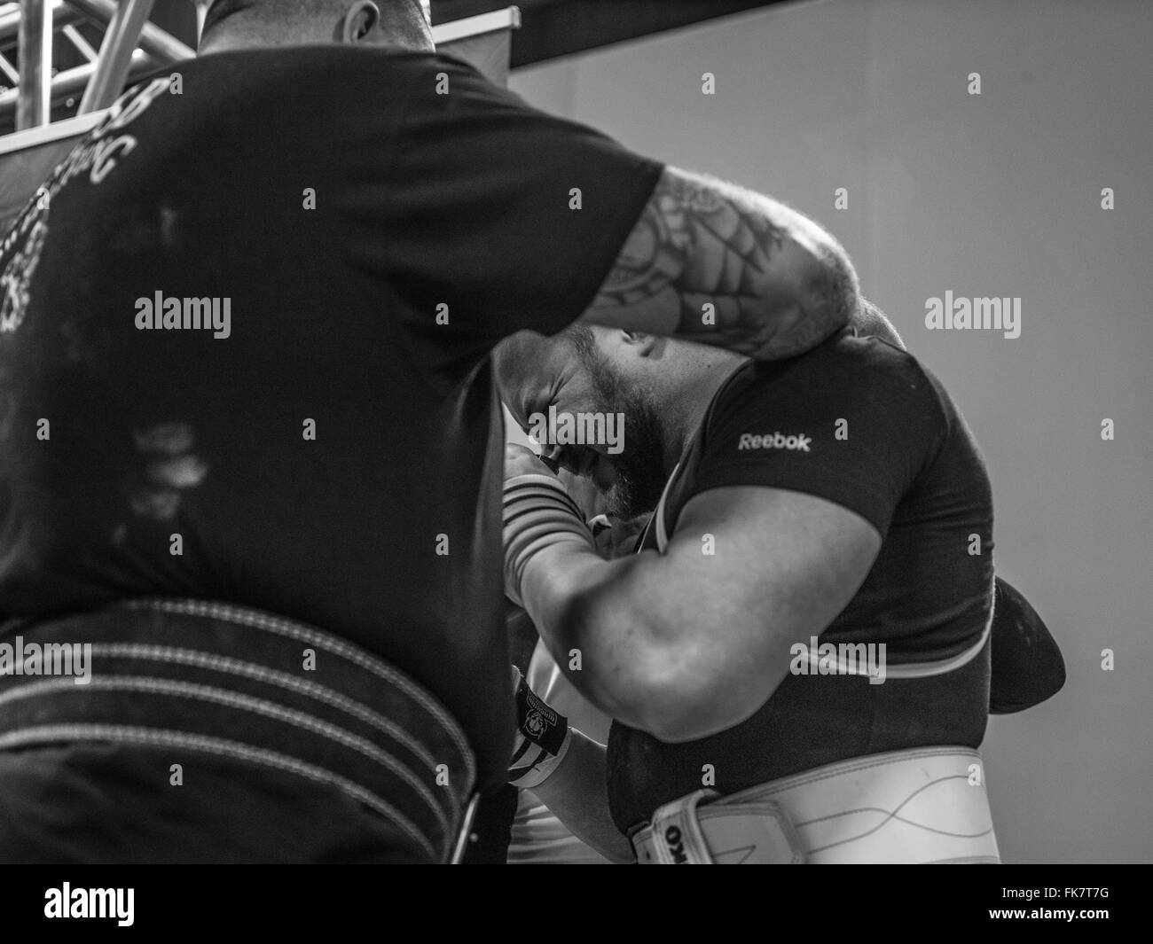 Herren powerlifting -Fotos und -Bildmaterial in hoher Auflösung – Alamy