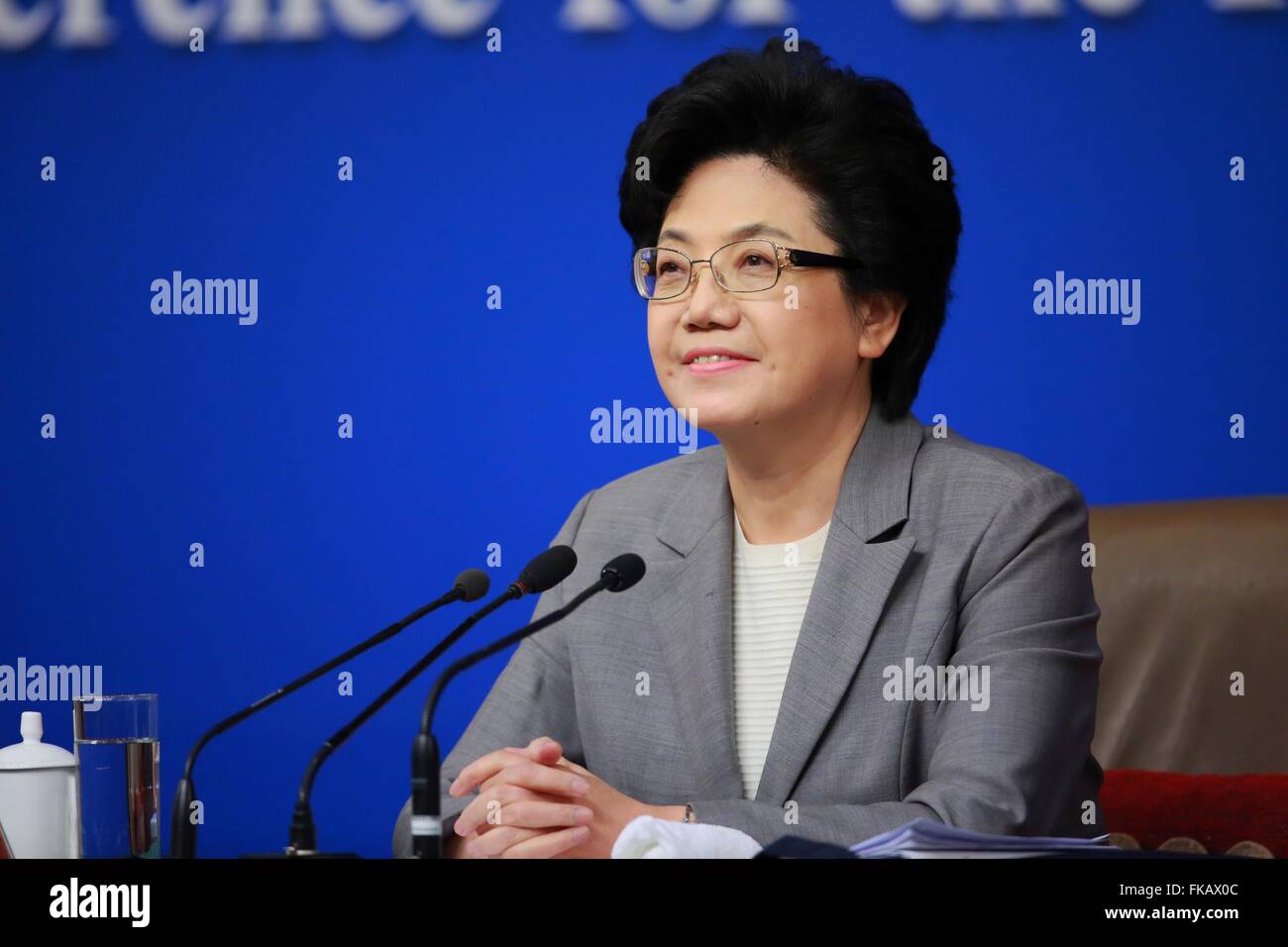 Ein kind politik -Fotos und -Bildmaterial in hoher Auflösung – Alamy