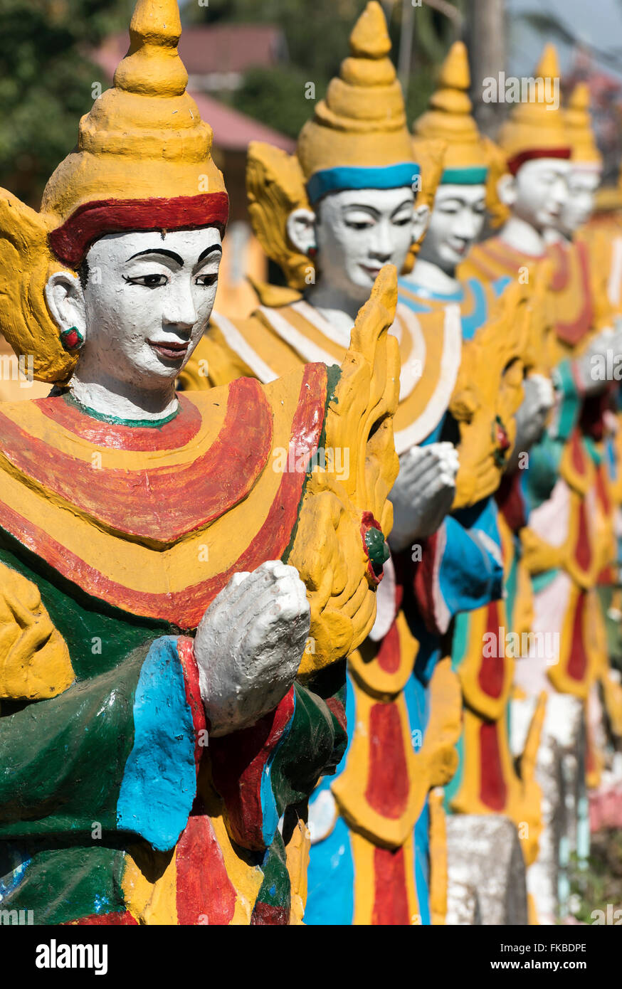 Nat geist schrein burma -Fotos und -Bildmaterial in hoher Auflösung – Alamy