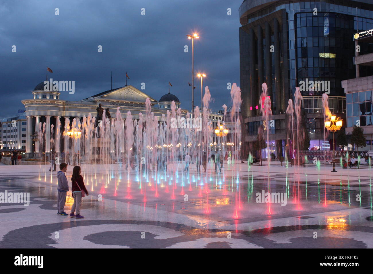 Plostad Makedonija Square Skopje Stockfotos und -bilder Kaufen - Alamy