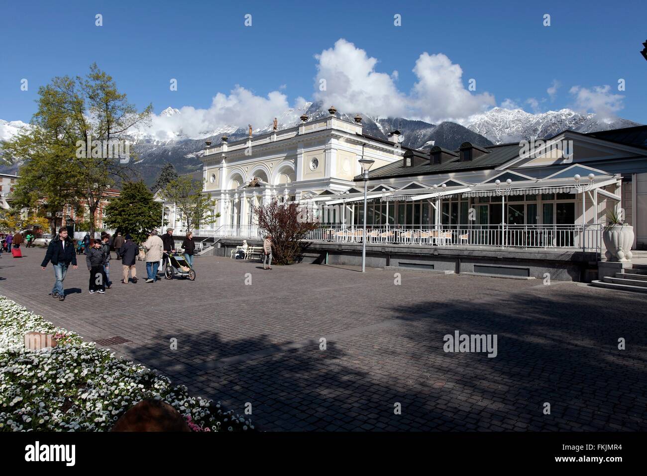 Passeggiata lungo passer -Fotos und -Bildmaterial in hoher Auflösung ...
