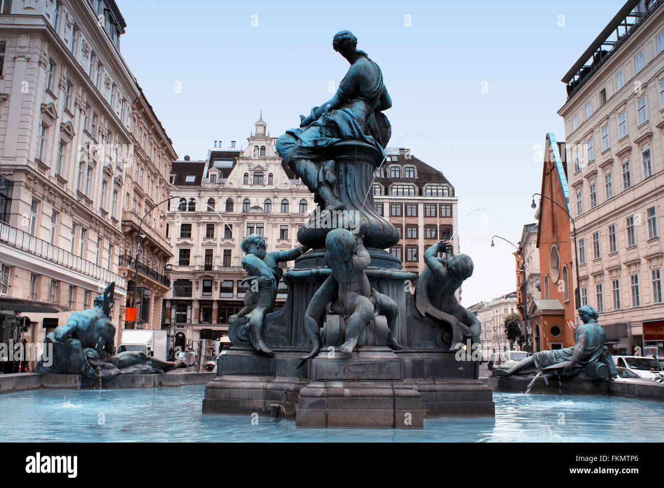 Der Donner-Brunnen (Donnerbrunnen) im neuen Markt in Wien, Österreich ...