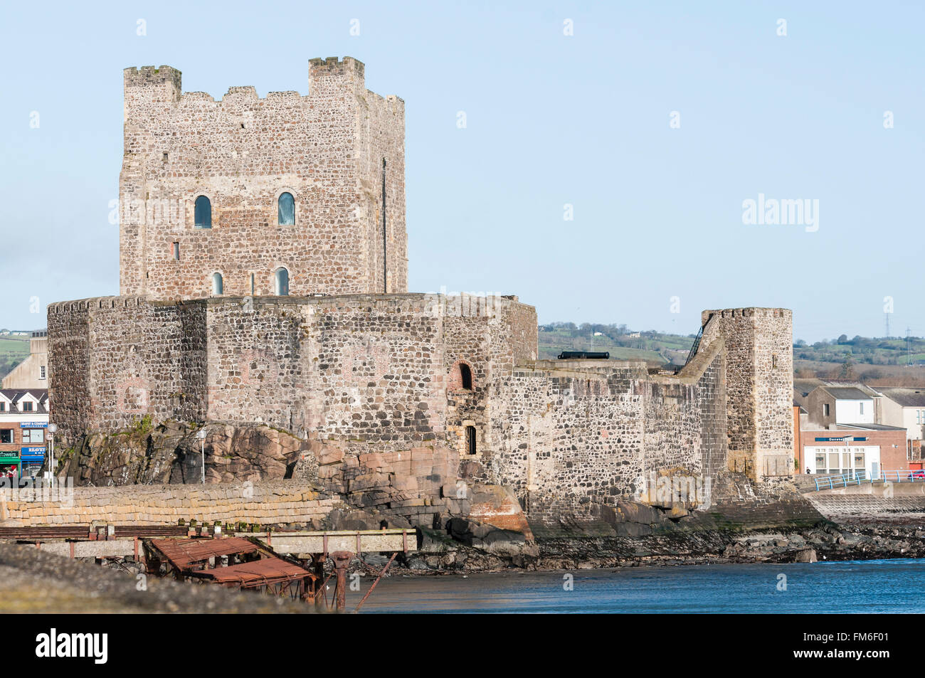 Carrickfergus Castle, der älteste Teil im 11. Jahrhundert von Norman ...