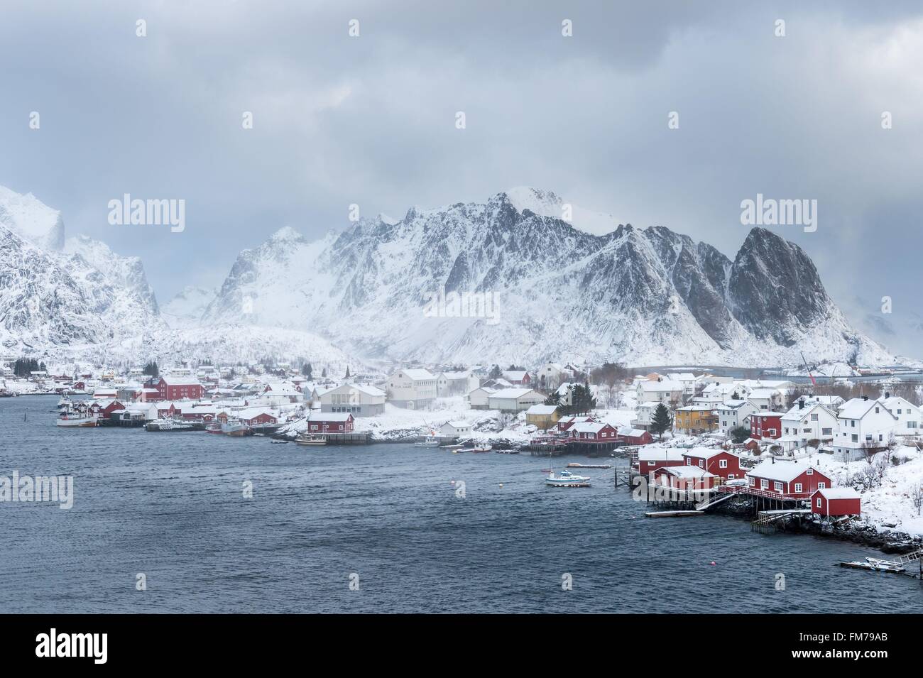 Norwegen, Nordland, Lofoten Inselgruppe, der Reine Dorf auf der Insel ...