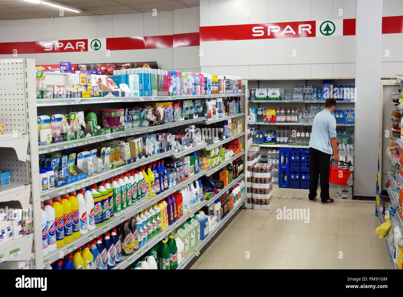 Spar Supermarkt Stockfotos und -bilder Kaufen - Alamy