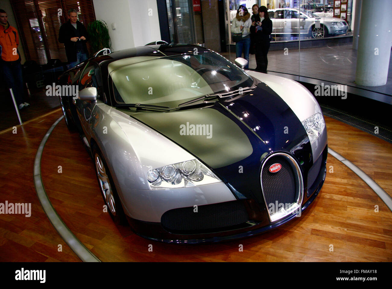 Sehr teures auto -Fotos und -Bildmaterial in hoher Auflösung – Alamy