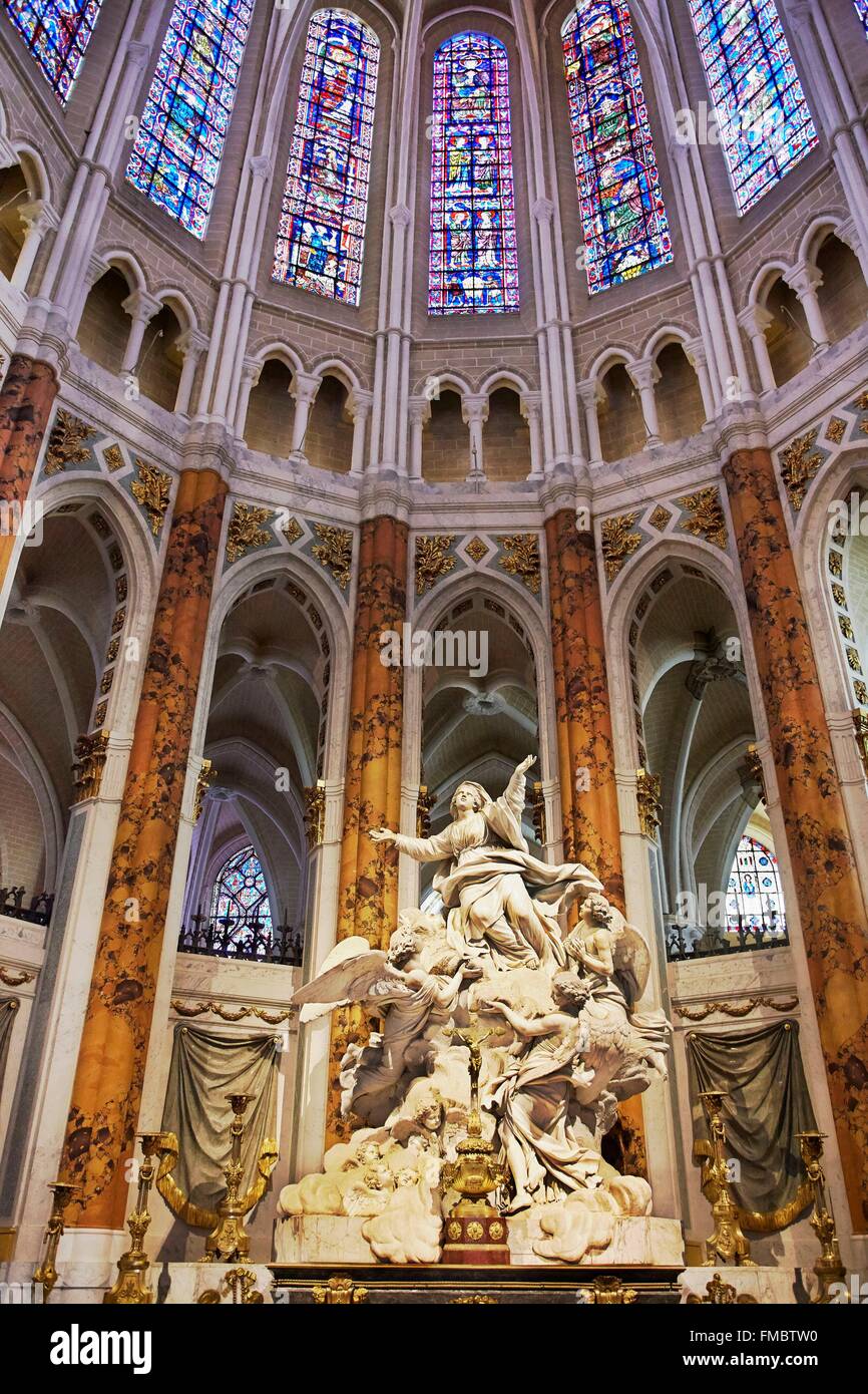 Chartres cathedral altar chartres france -Fotos und -Bildmaterial in ...