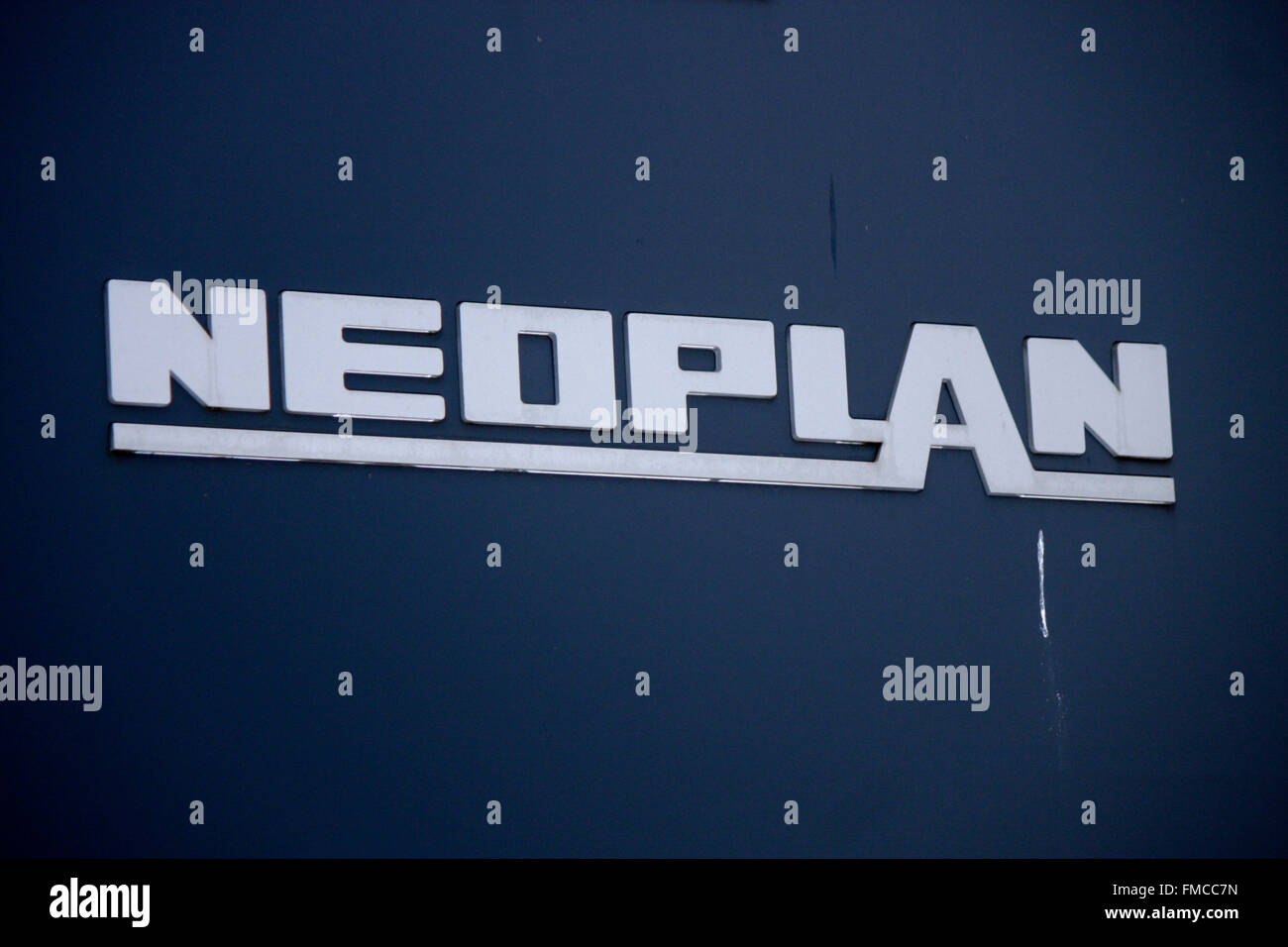 Neoplan logo -Fotos und -Bildmaterial in hoher Auflösung – Alamy