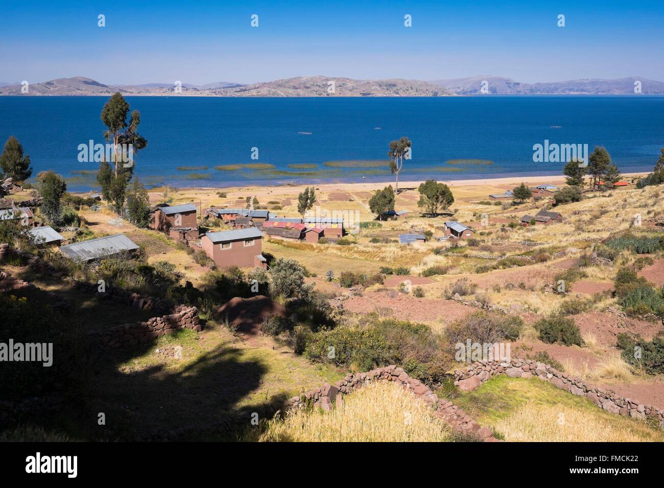Peru, Provinz Puno, Titicacasee, Halbinsel Capachica Llachon Dorf ...
