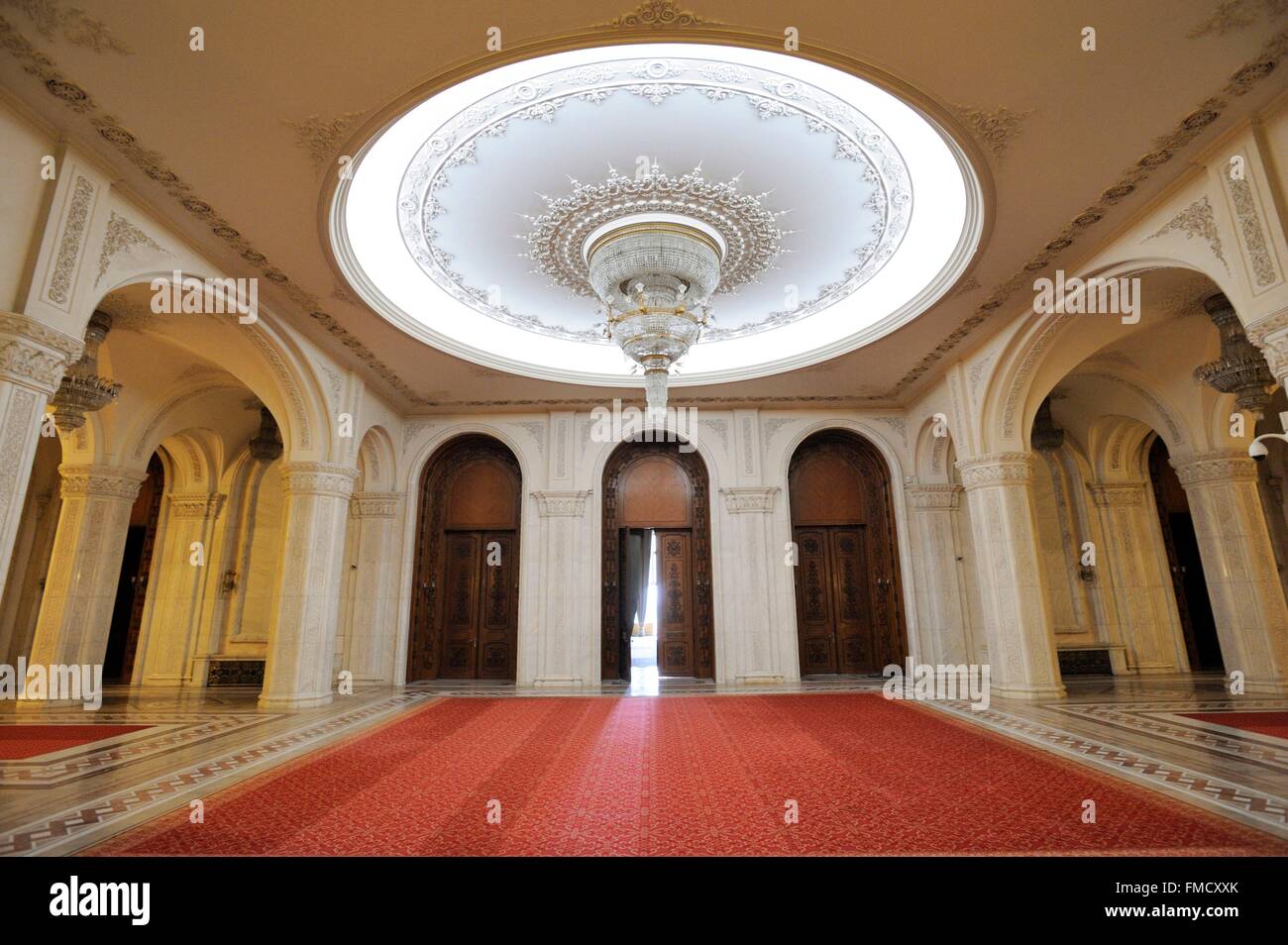 Nicolae ceausescu palast -Fotos und -Bildmaterial in hoher Auflösung ...