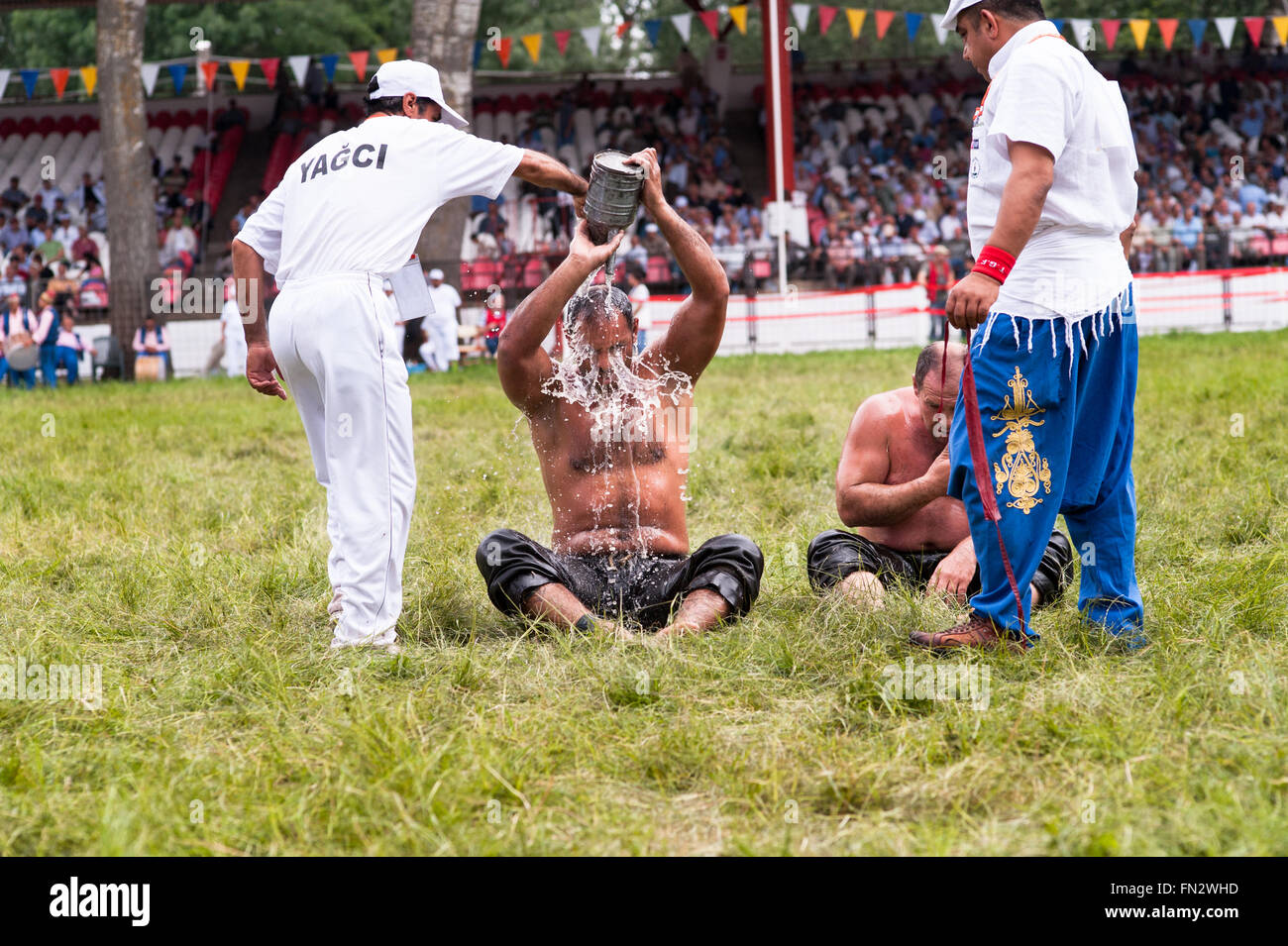 Freestyle headlock wrestling -Fotos und -Bildmaterial in hoher ...