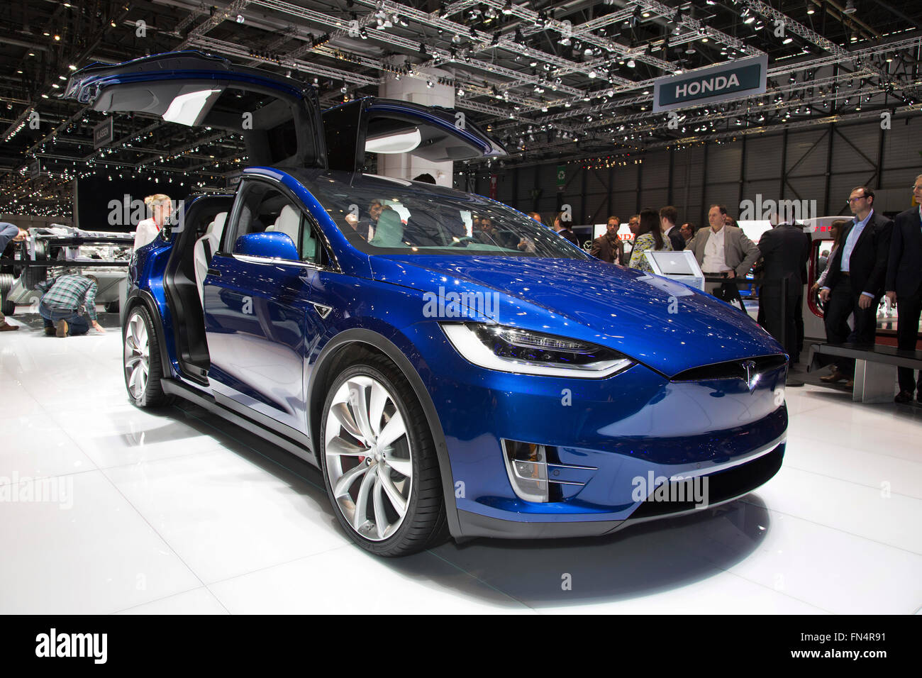 Elektrisches tesla x -Fotos und -Bildmaterial in hoher Auflösung – Alamy