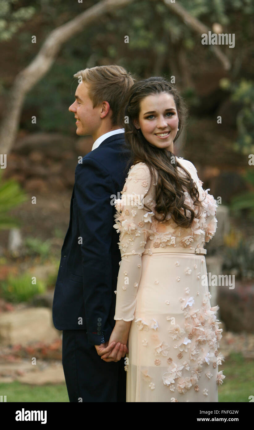 Abschlussball blumen -Fotos und -Bildmaterial in hoher Auflösung – Alamy