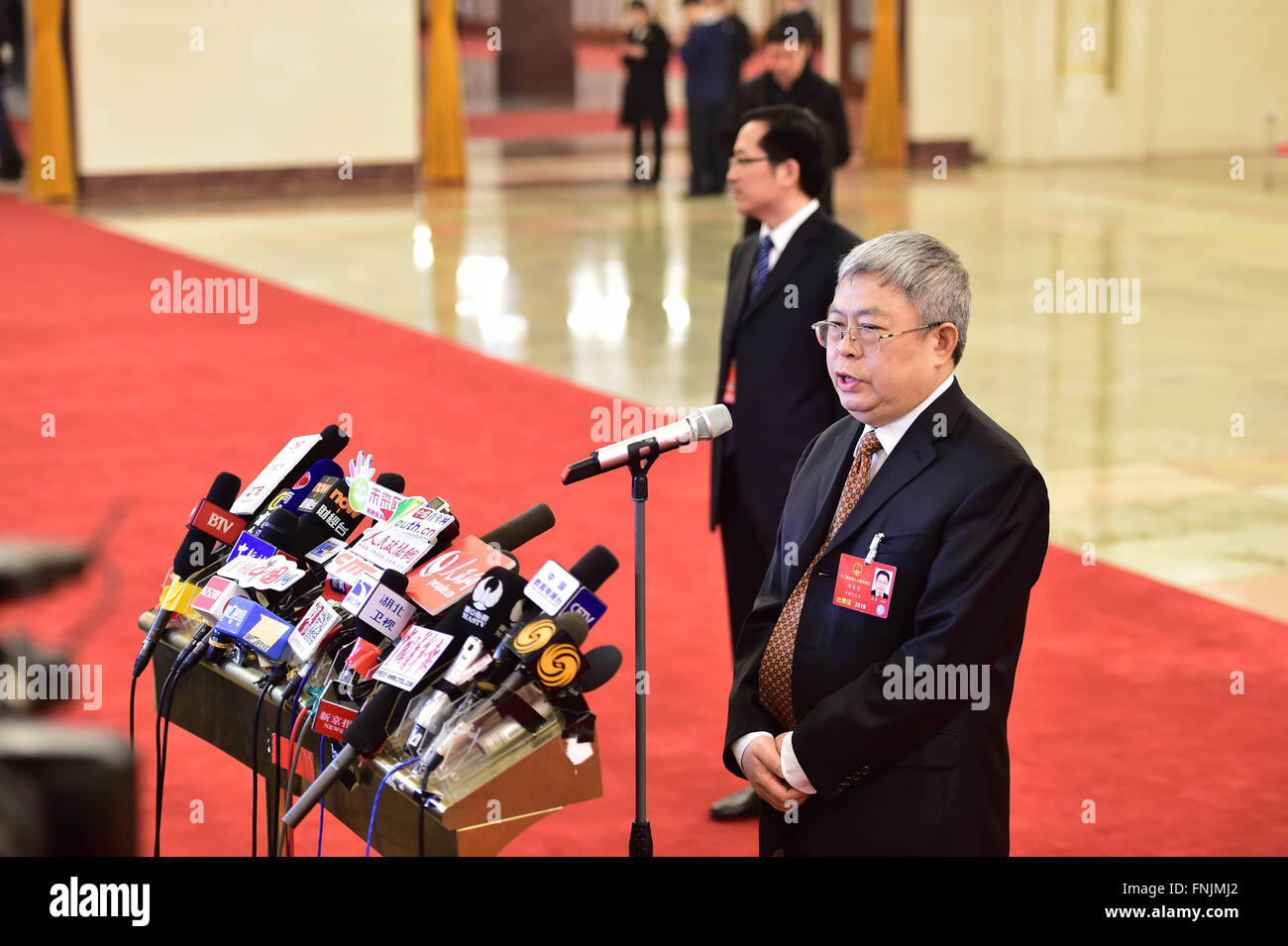 Peking, China. 16. März 2016. Liu Yongfu, Direktor der State Rat ...