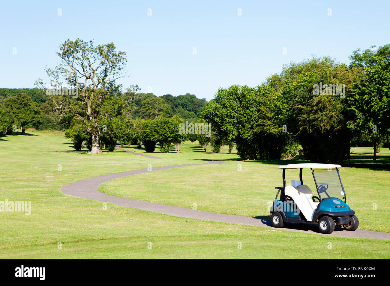 Golf buggy uk -Fotos und -Bildmaterial in hoher Auflösung – Alamy