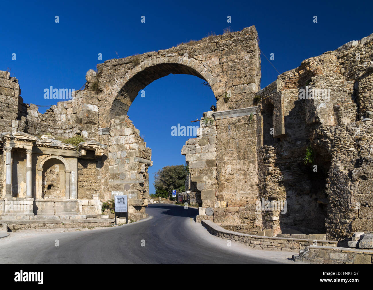Vespasian denkmal -Fotos und -Bildmaterial in hoher Auflösung – Alamy