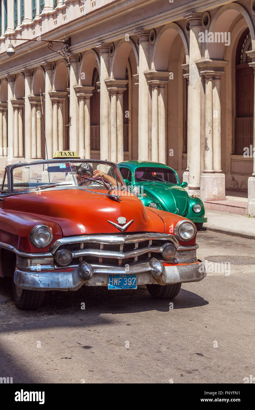 Cadillac cabriolet -Fotos und -Bildmaterial in hoher Auflösung – Alamy