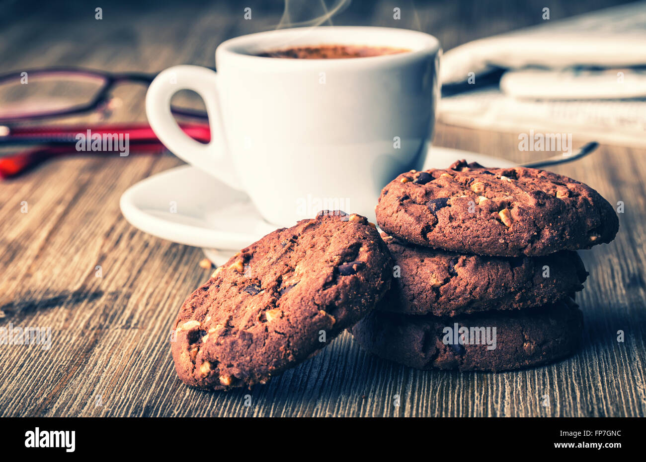 Kaffee und Kekse Stockfotos und -bilder Kaufen - Alamy