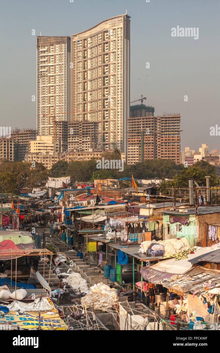 High rise buildings slums mumbai -Fotos und -Bildmaterial in hoher ...