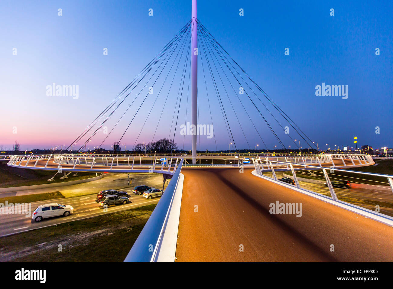 Eindhoven hovenring -Fotos und -Bildmaterial in hoher Auflösung – Alamy