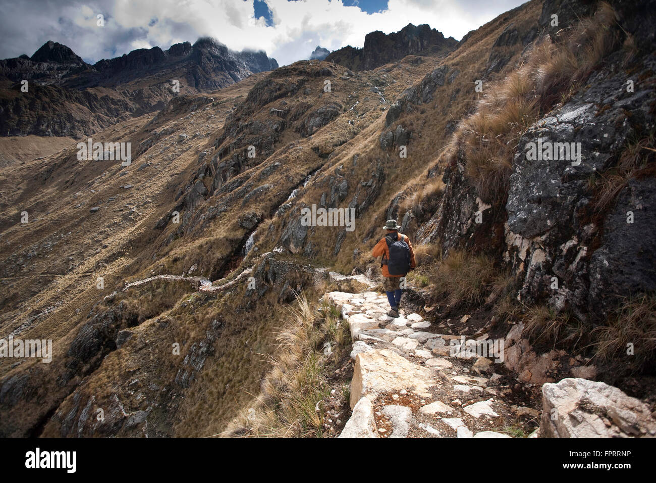 Wandern wandern trek wandern wanderer peru -Fotos und -Bildmaterial in ...