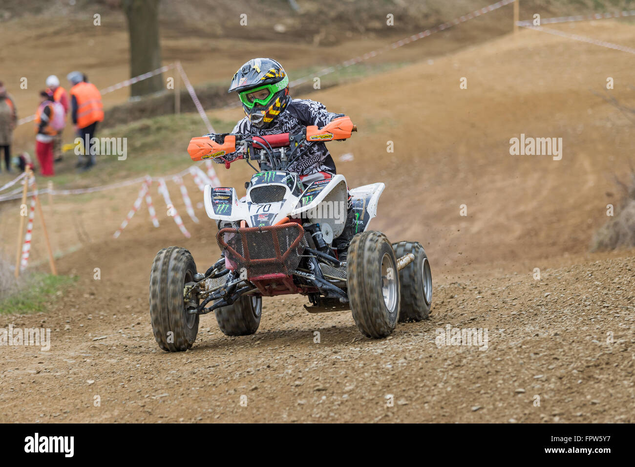 Kinder quad -Fotos und -Bildmaterial in hoher Auflösung – Alamy
