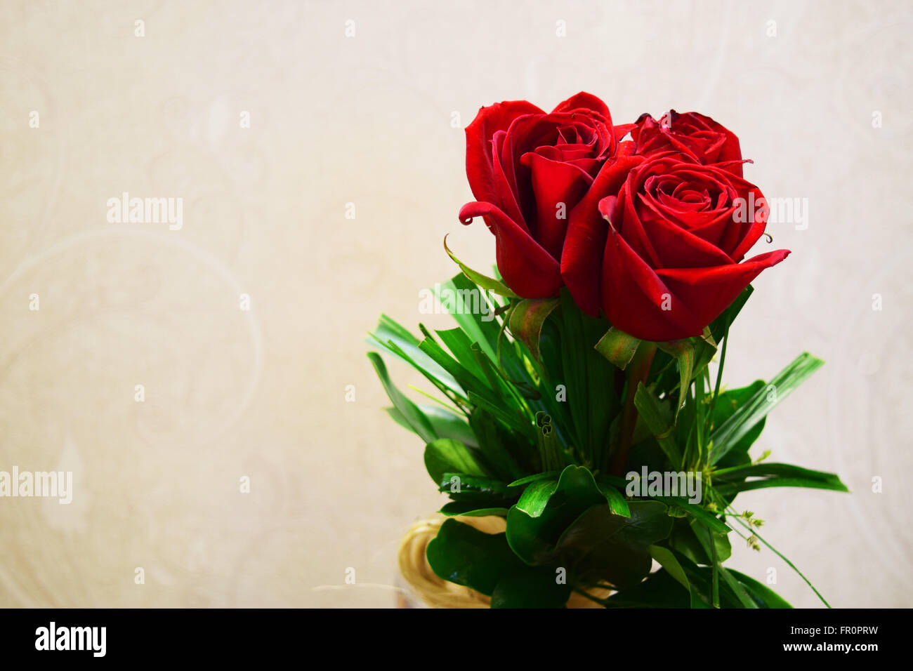 Red rose bouquet -Fotos und -Bildmaterial in hoher Auflösung – Alamy