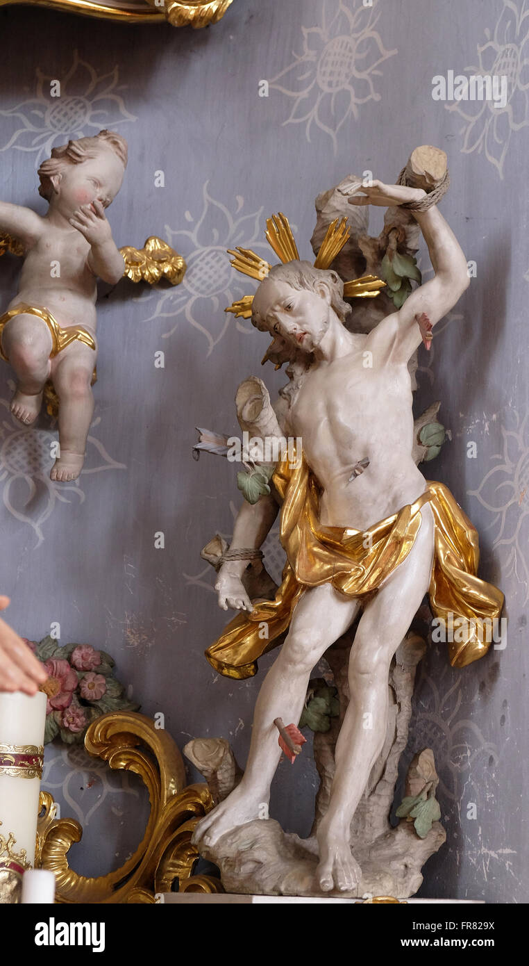 Statue des Hl. Sebastian am Altar in der Kirche Maria Vesperbild in ...